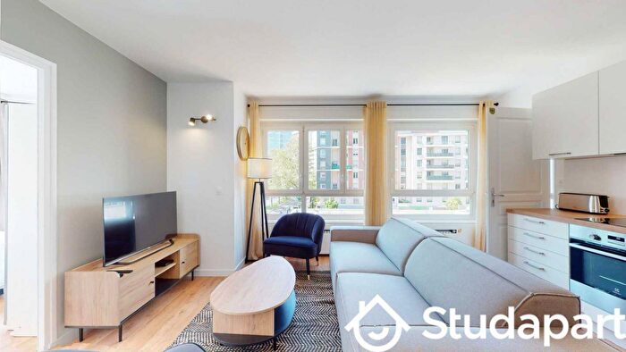 Appartement à louer - Hôtel de Ville, Courbevoie - 1 pièce - 2 chambres