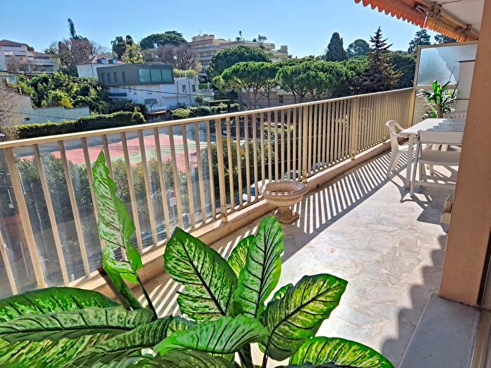 Appartement à vendre - Antibes, Juan-les-Pins, Le Cap - 2 pièces - 1 chambre