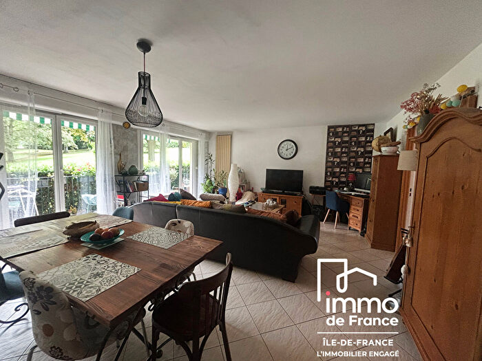 Appartement 3 pièces à Viry-Châtillon, Centre-ville, à vendre