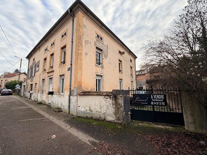 Appartement à vendre - Thiaucourt-Regniéville - 5 pièces - 3 chambres