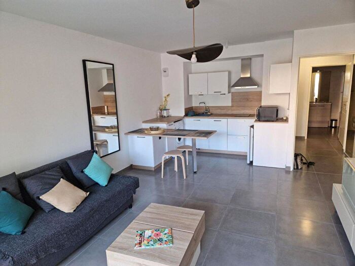Saint Irénée, Lyon 5ème arrondissement - Appartement 2 pièces à louer