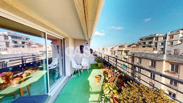 Appartement à vendre - Marseille e , Vauban - 5 pièces - 4 chambres