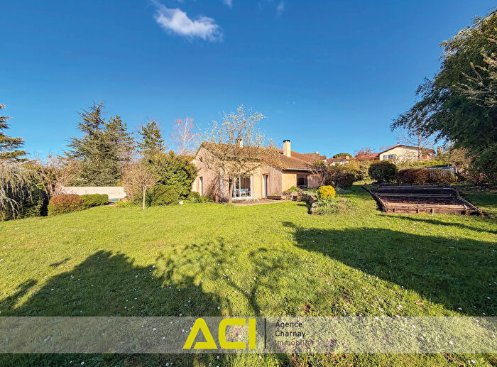 Maison à vendre - Chevagny-les-Chevrières - 6 pièces - 5 chambres