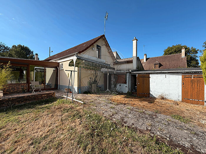 Jouet-sur-l'Aubois - Maison 3 pièces à vendre