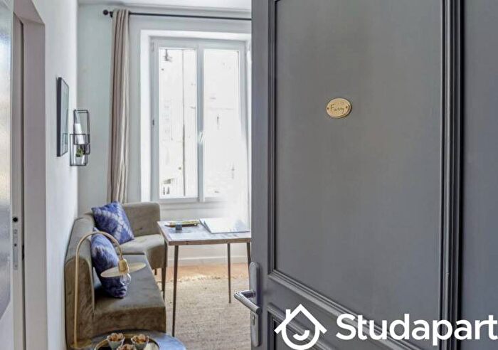 Appartement à louer - Belsunce, Marseille er arrondissement - 2 pièces - 1 chambre