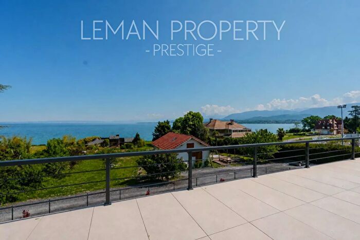 Appartement 5 pièces à Excenevex, à vendre