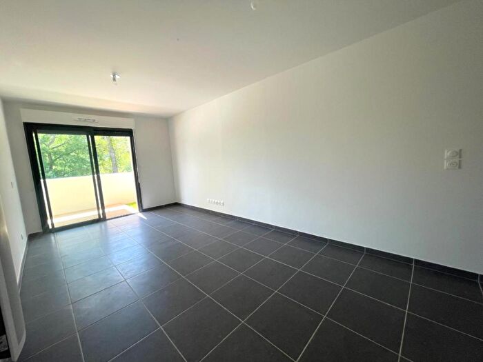 Appartement 1 pièce à louer à Nîmes
