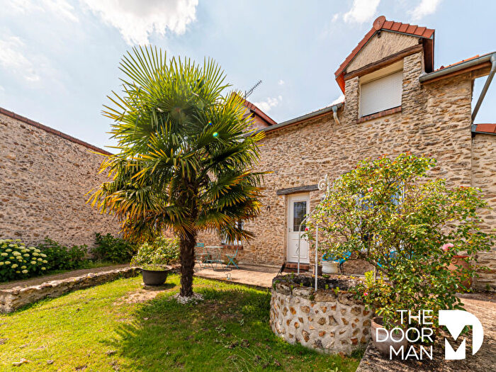 Maison à vendre - Le Perray-en-Yvelines - 6 pièces - 4 chambres