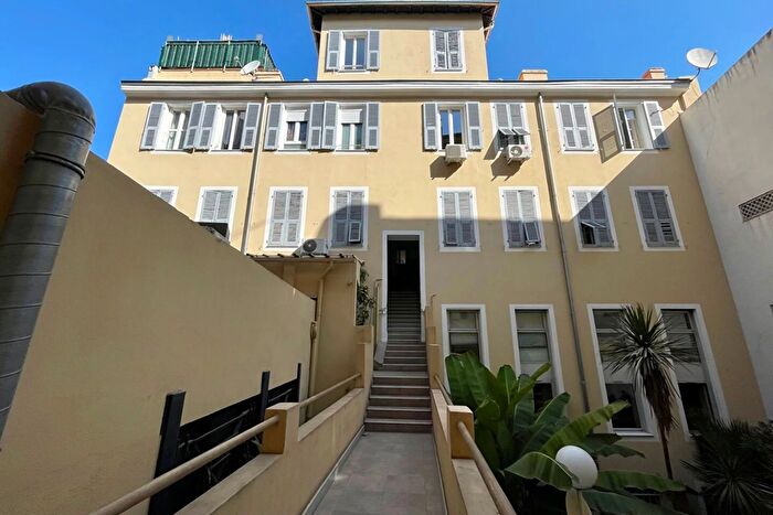 Appartement 1 pièce à Nice, Centre-ville, à vendre