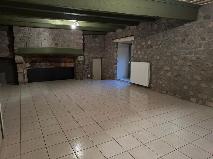 Maison à louer - Monistrol-sur-Loire - 7 pièces - 5 chambres