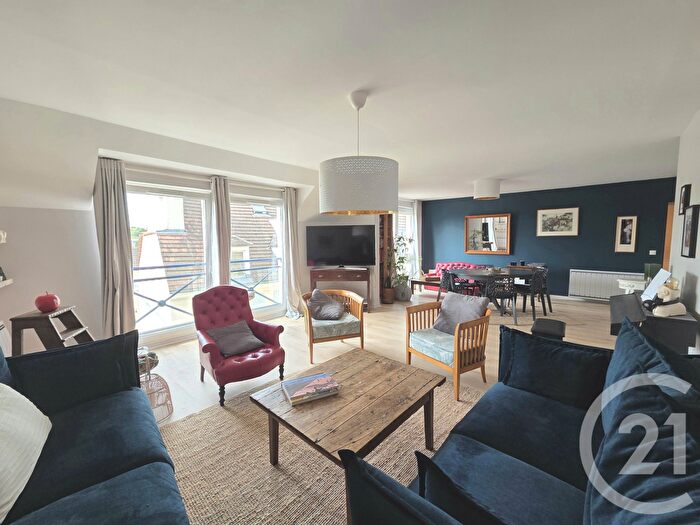 Appartement 5 pièces à Pontoise, Centre-ville, à vendre