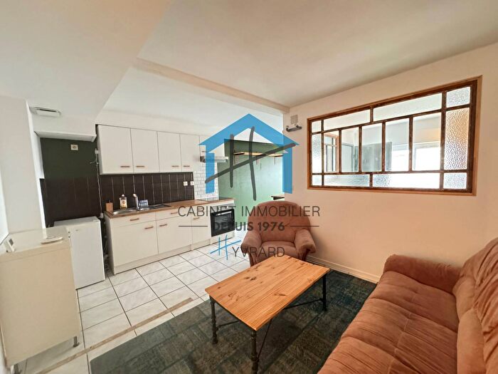 Appartement à louer - Badouillère-Saint Roch-Valbenoîte, Saint-Étienne - 3 pièces - 2 chambres