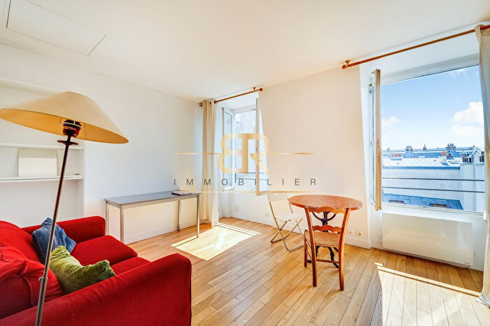 Paris 3ème, Enfants Rouges, Bretagne : Appartement 2 pièces à vendre