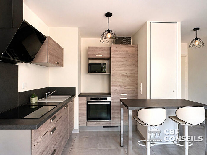 Appartement à vendre - Clermont-Ferrand, Cotes de Clermont - 2 pièces - 1 chambre