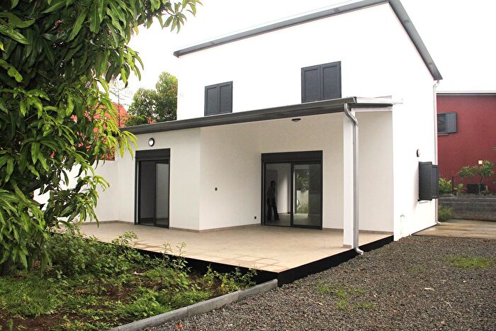 Maison à louer - Saint-Louis, La Rivière, Ouaki - 4 pièces - 3 chambres