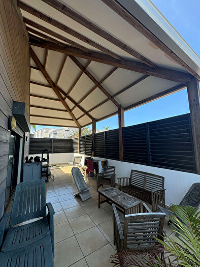 Appartement à vendre - Saint-Pierre, Bois dOlive - 4 pièces - 3 chambres