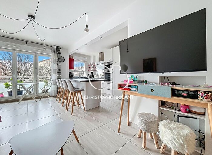 Appartement à vendre - Villejuif, Centre-ville - 3 pièces - 2 chambres