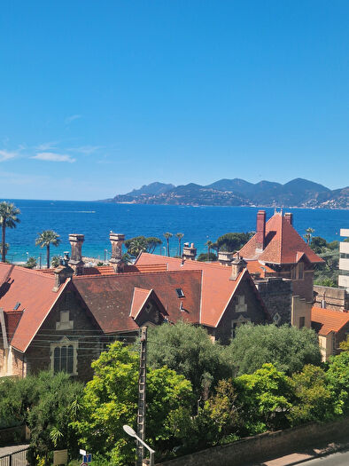 Appartement 3 pièces à vendre - Cannes, Croix des Gardes