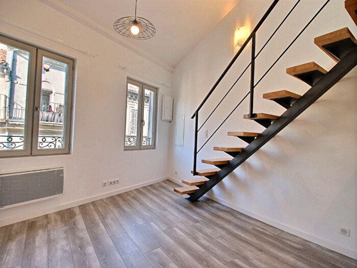 Appartement 2 pièces à louer à Avignon, Palais des Papes, Zone Piétonne