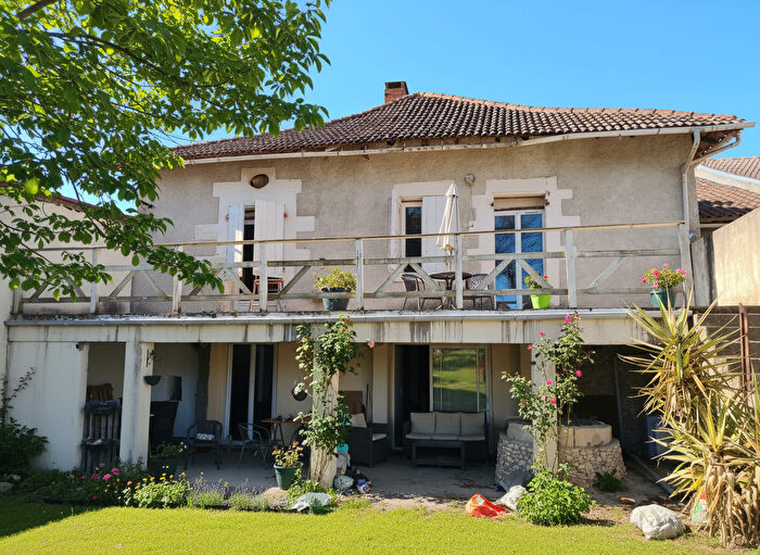 Mensignac - Maison 7 pièces à vendre