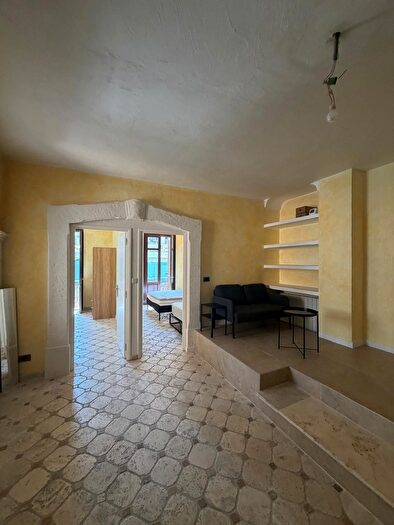 Appartement 3 pièces à Nice, Madeleine, à louer