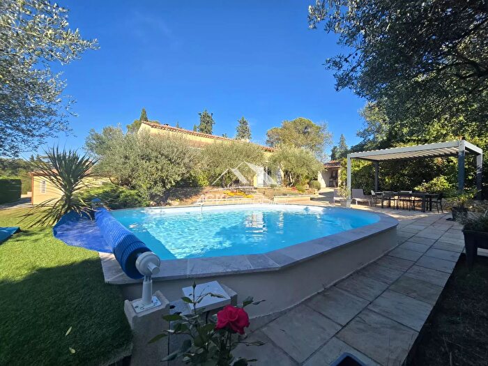 Maison à vendre - Saint-Christol-lès-Alès - 5 pièces - 3 chambres