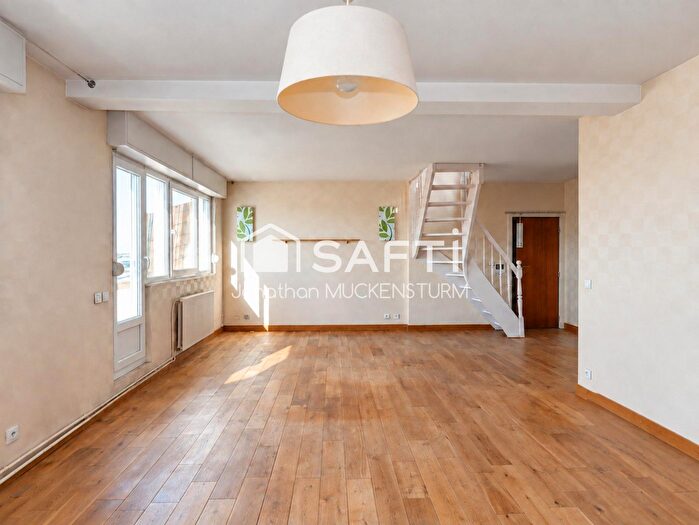 Bischheim, Gare, Mairie, Ecrivains : Appartement 4 pièces à vendre