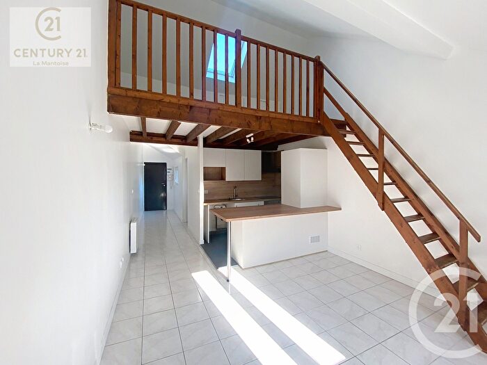 Appartement à louer - Mantes-la-Jolie, Centre-ville - 2 pièces - 1 chambre