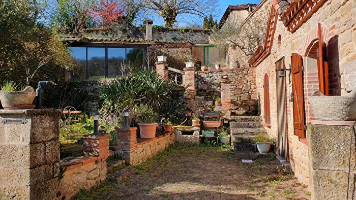 Maison à vendre - Puycelsi - 3 pièces - 1 chambre