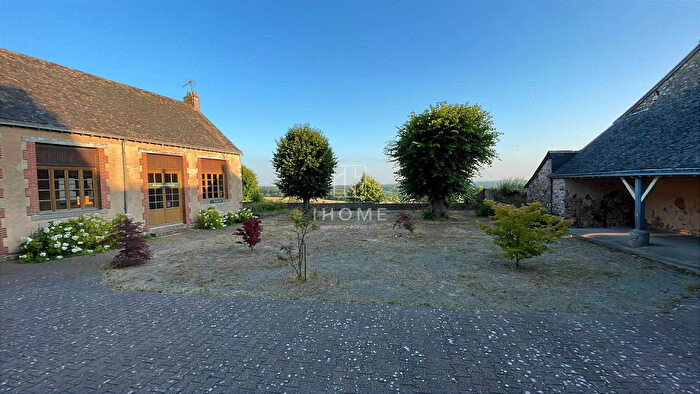 Maison à vendre - Sainte-Suzanne - 7 pièces - 5 chambres