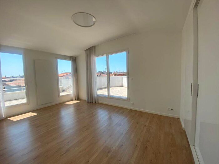 Appartement 4 pièces à Centre Ville, La Rochelle, à louer