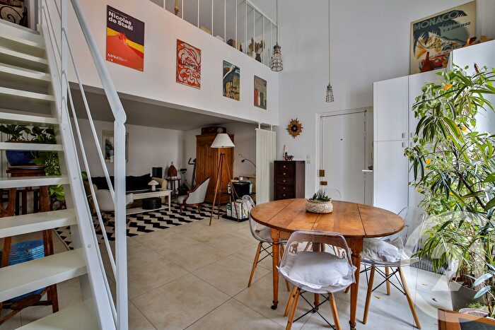 Appartement à vendre - Paris e , Clichy, Trinité - 3 pièces - 2 chambres