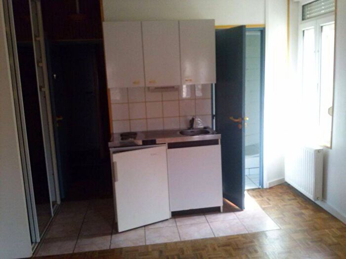 Saint Maurice, Amiens : Appartement 1 pièce à louer