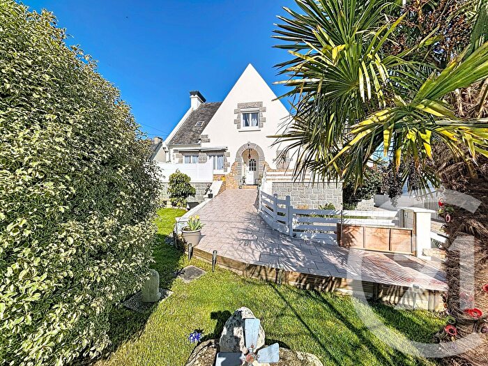 Maison à vendre - Plouaret - 5 pièces - 4 chambres