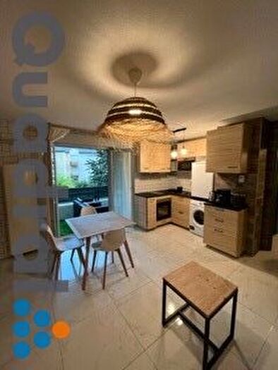 Appartement 2 pièces à Bourgoin-Jallieu, Plambourgoin, Chemins, à louer