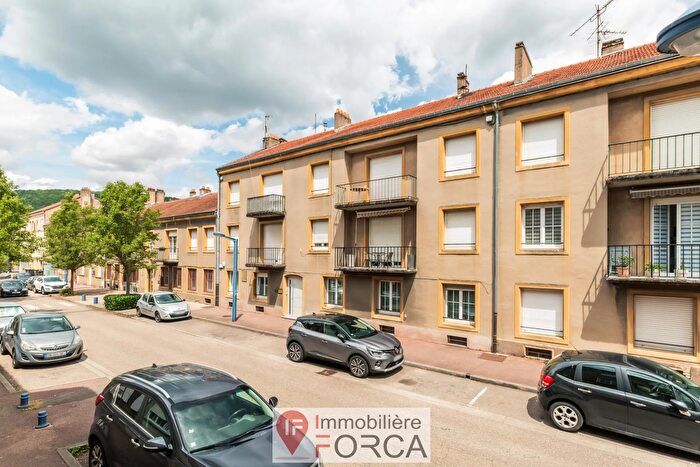 Appartement à vendre - Ars-sur-Moselle - 5 pièces - 3 chambres