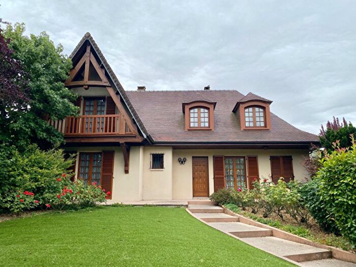 Maison à vendre - Mandres-les-Roses - 6 pièces - 5 chambres