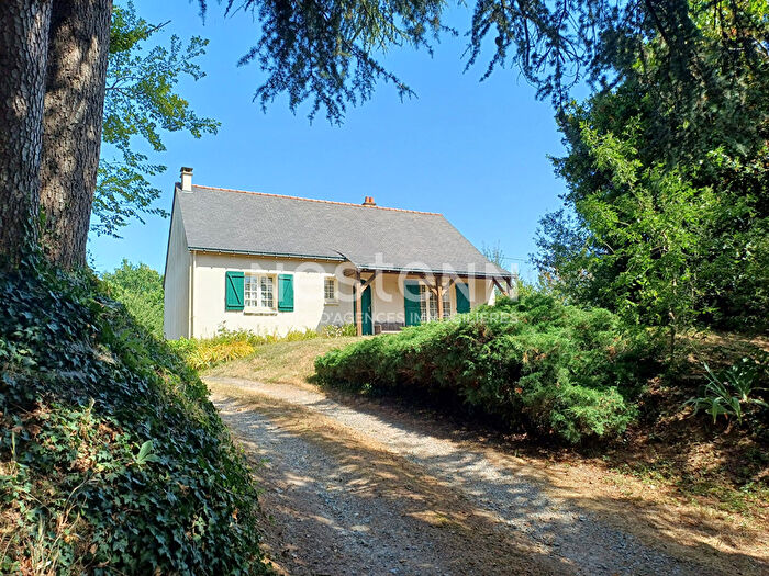 Maison 6 pièces à Saint-Lambert-du-Lattay, à vendre