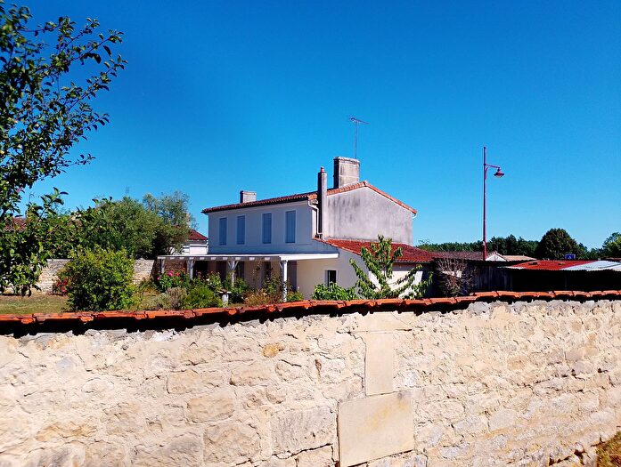 Jonzac - Maison 4 pièces à vendre