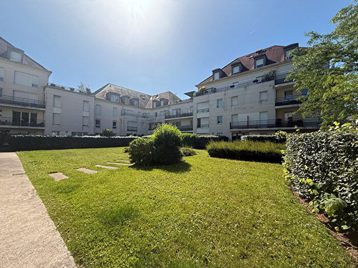 Appartement 3 pièces à Montigny-le-Bretonneux, Le Village, à vendre