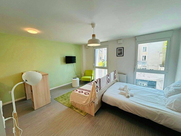 Appartement à louer - Barbâtre-Saint Remy-Verrerie, Reims - 1 pièce