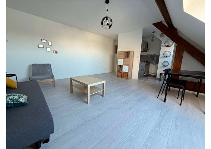 Appartement 2 pièces à Orléans, La Madeleine, Saint-Laurent, à louer