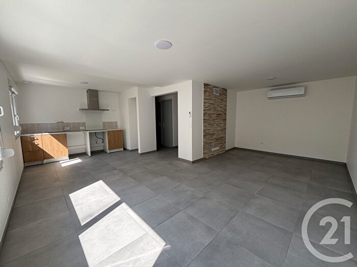 Pacy-sur-Eure : Maison 4 pièces à louer