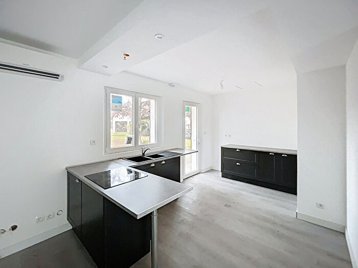 Maison à vendre - La Ferté-Saint-Aubin - 4 pièces - 3 chambres