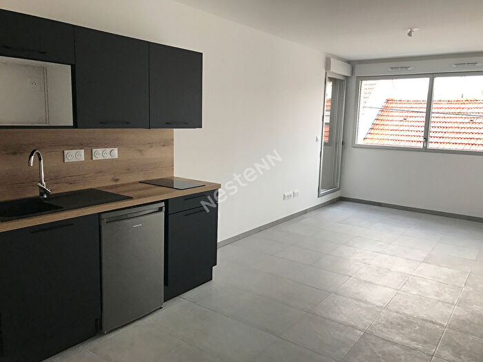 Appartement à louer - Reims, Barbâtre - 2 pièces - 1 chambre