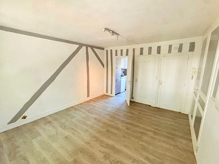 Appartement 1 pièce à louer - Saint Marc-Croix de Pierre-Saint Nicaise, Rouen