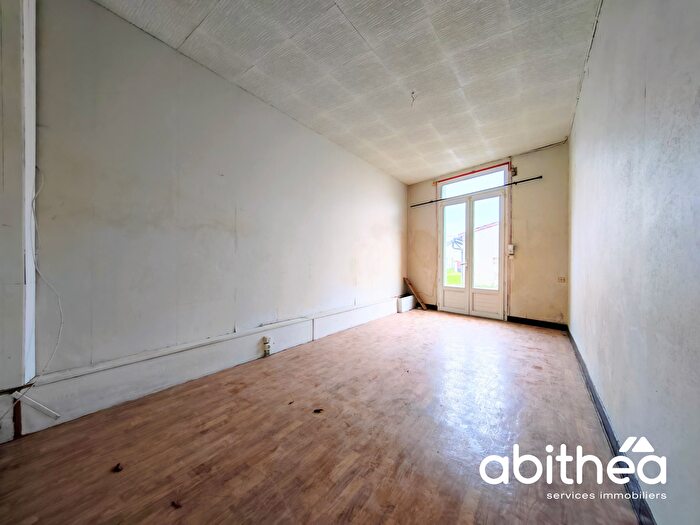 Maison à vendre - Salignac - 3 pièces - 2 chambres