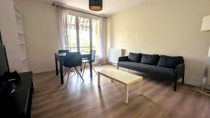 Appartement 4 pièces à Les Iles de Mars-Les Olympiades, Le Pont-de-Claix, à louer