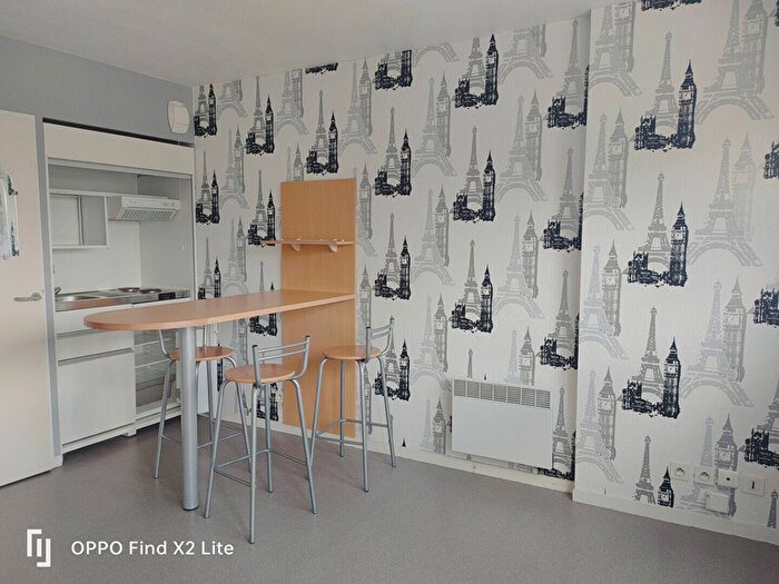 Appartement à louer - Trois Cités, Poitiers - 1 pièce