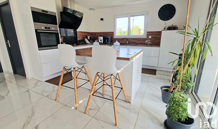 Maison à vendre - Saint-Seurin-sur-lIsle - 5 pièces - 3 chambres